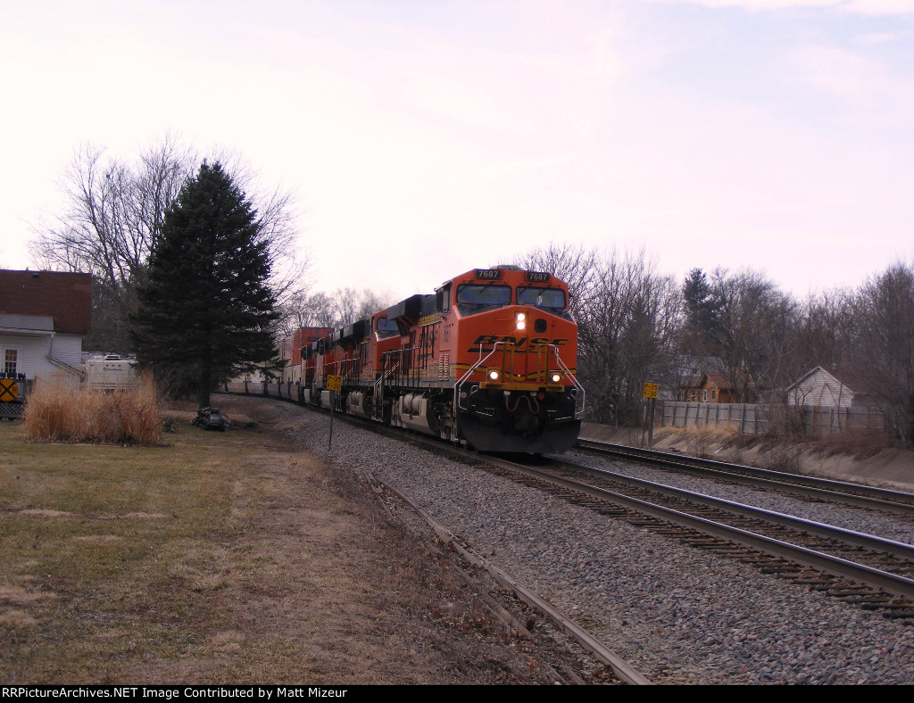 BNSF 7687